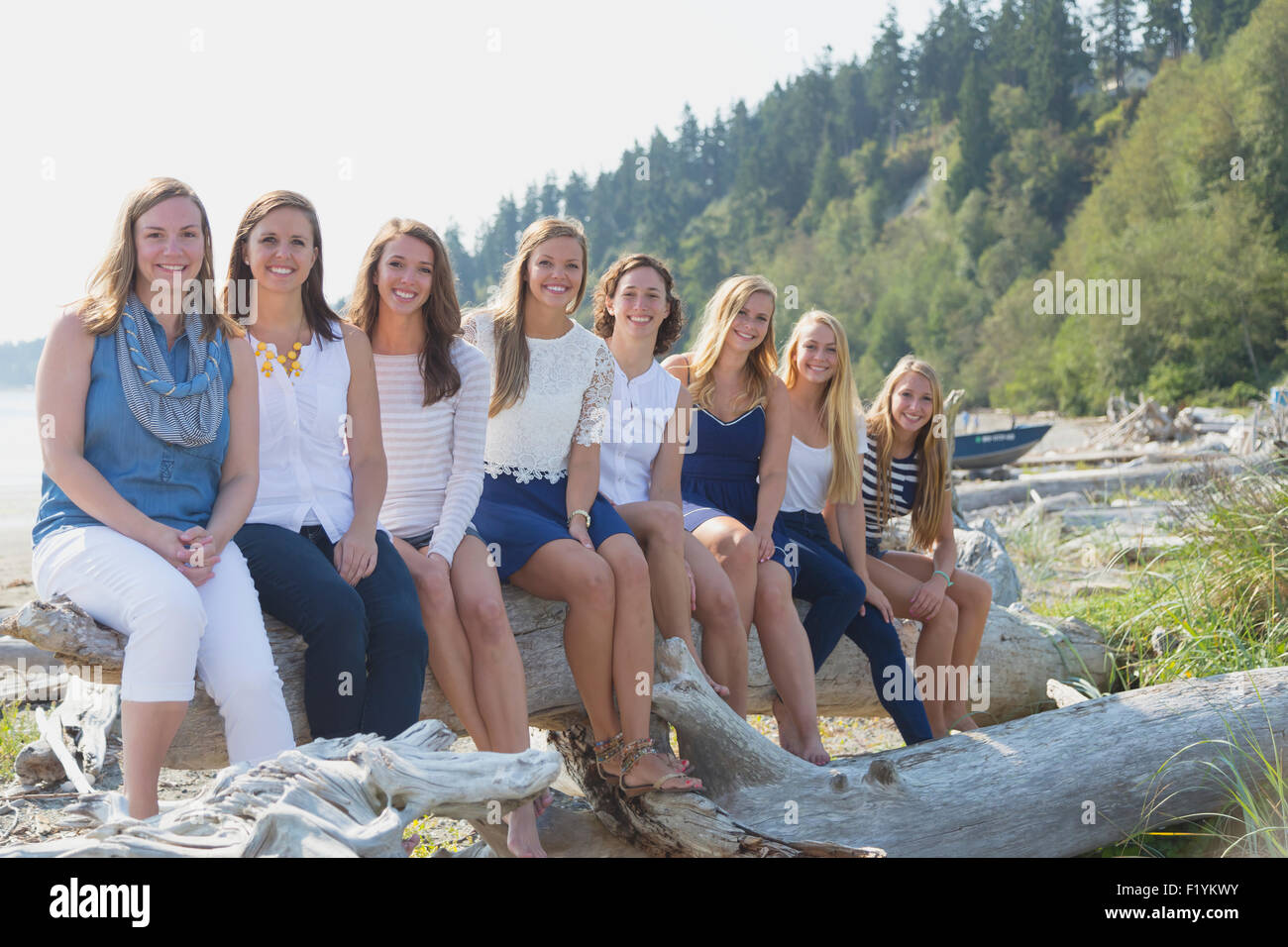 Cousin reunion hi-res stock photography and images - Alamy
