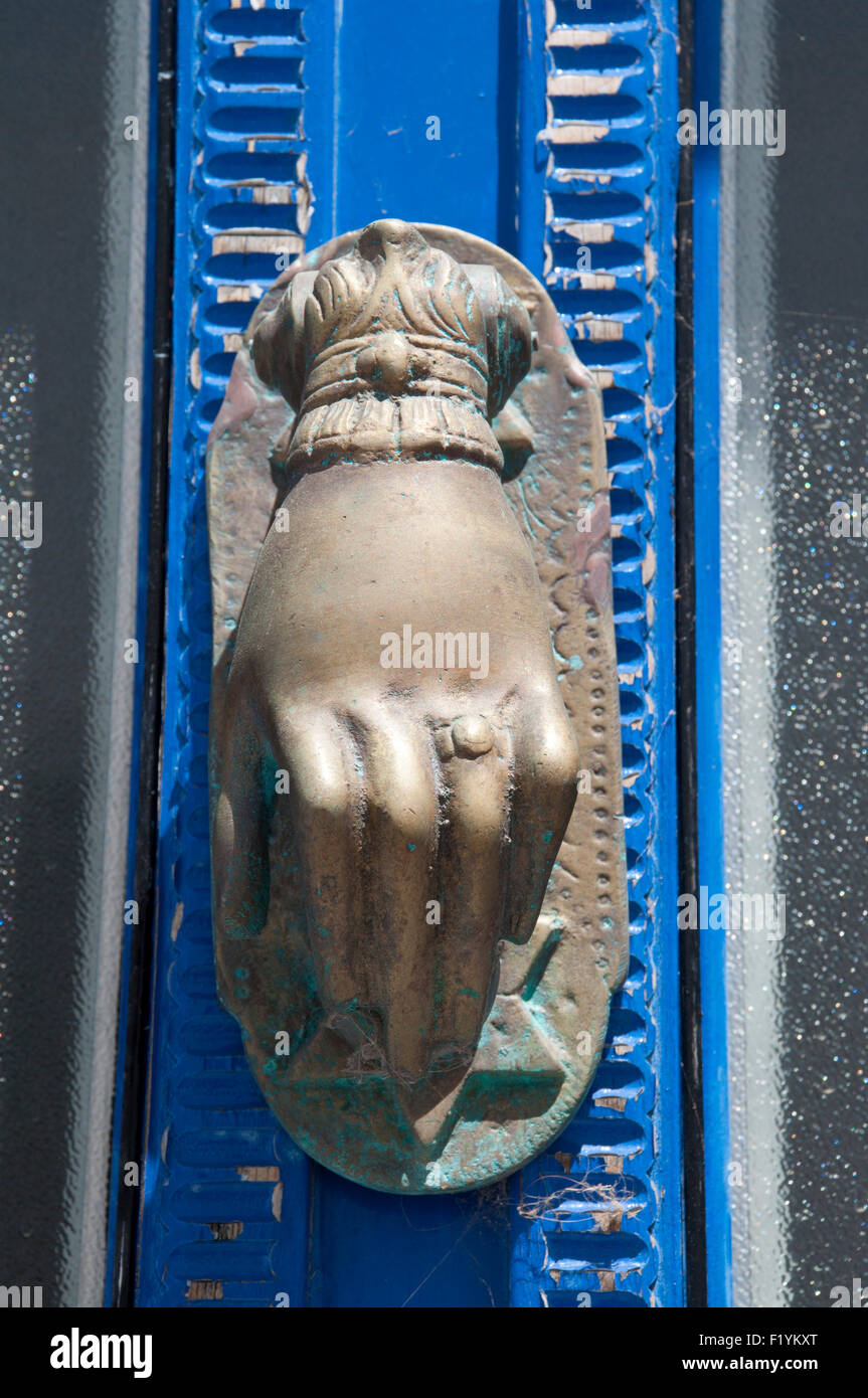 Human hand door knocker hi-res stock photography and images - Alamy