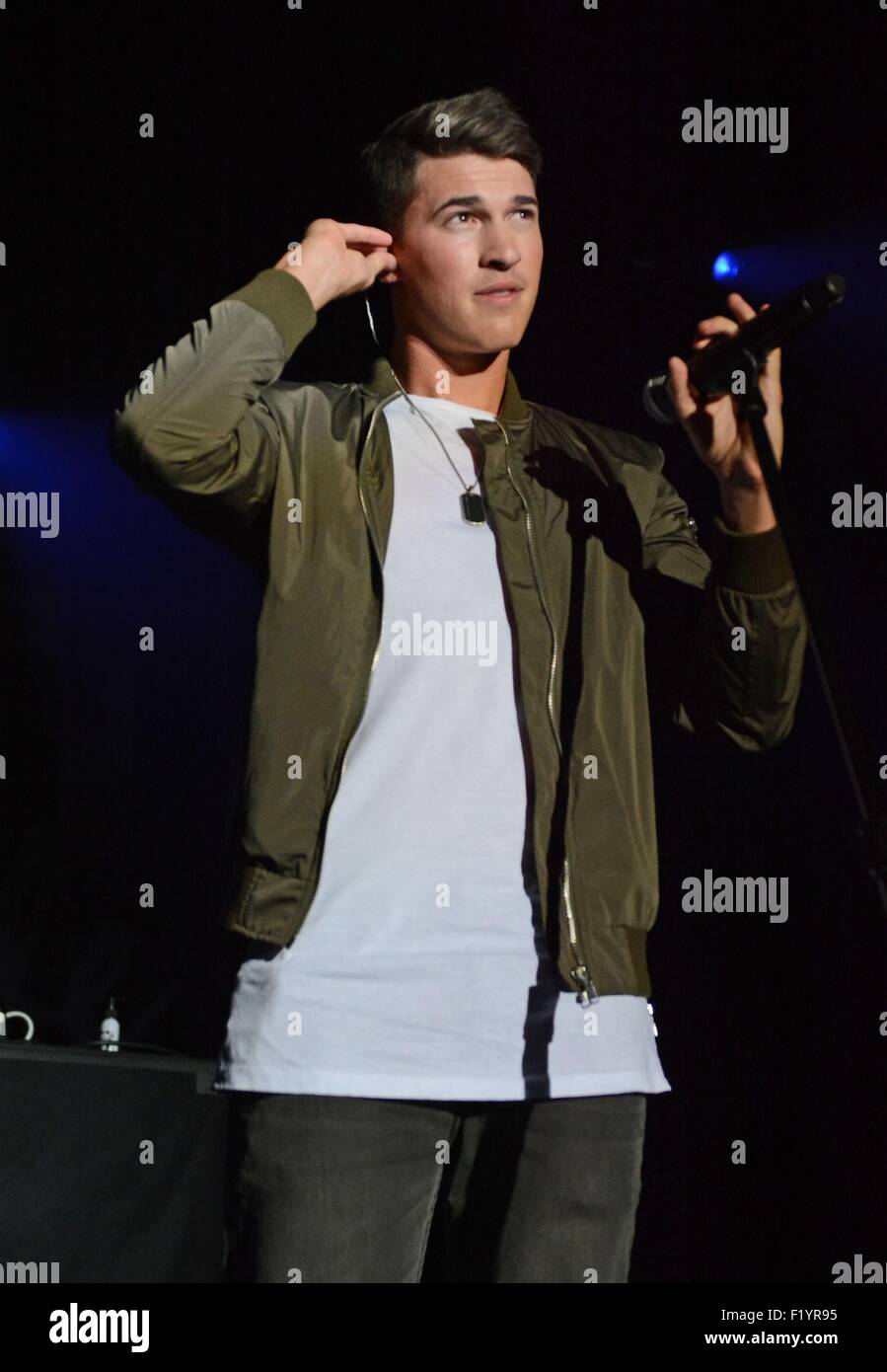 New York, NY, USA. 8th Sep, 2015. Timeflies: Caleb Shapiro in ...