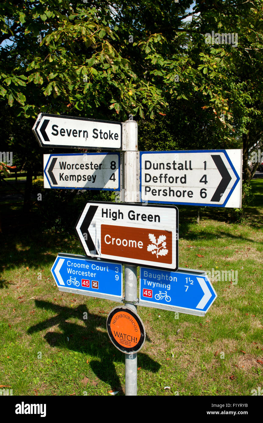 Worcestershire road signs hi-res stock photography and images - Alamy
