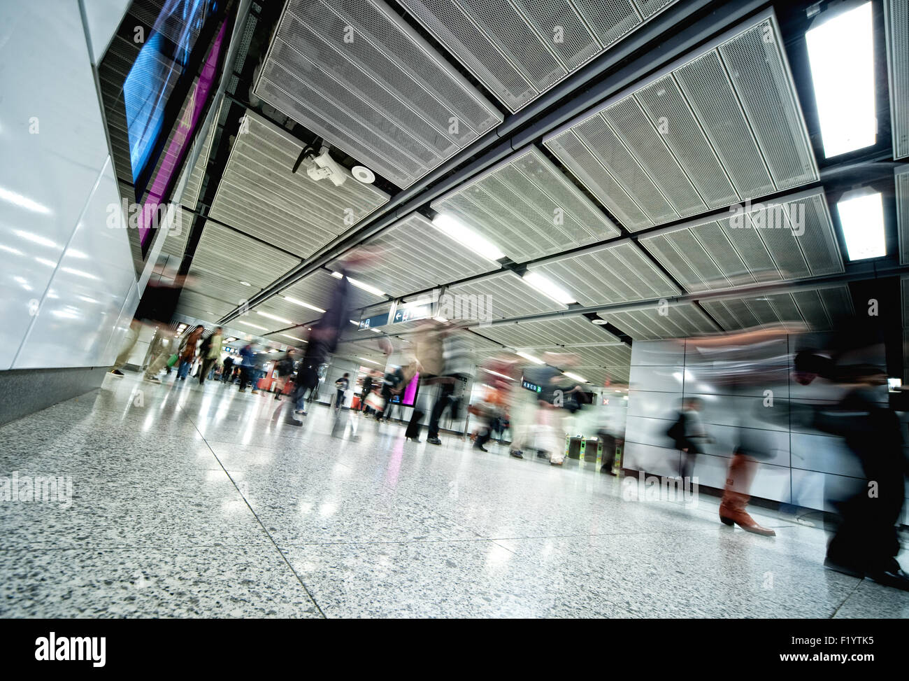 Rush hour underground tunnel hi-res stock photography and images - Alamy