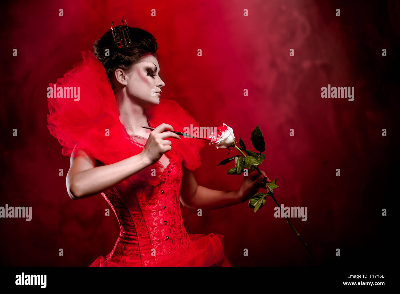 Alice in wonderland red queen hi-res stock photography and images - Alamy