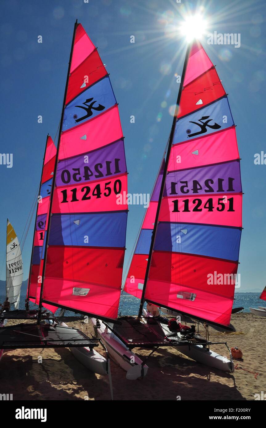 Beach and catamarans hi-res stock photography and images - Alamy