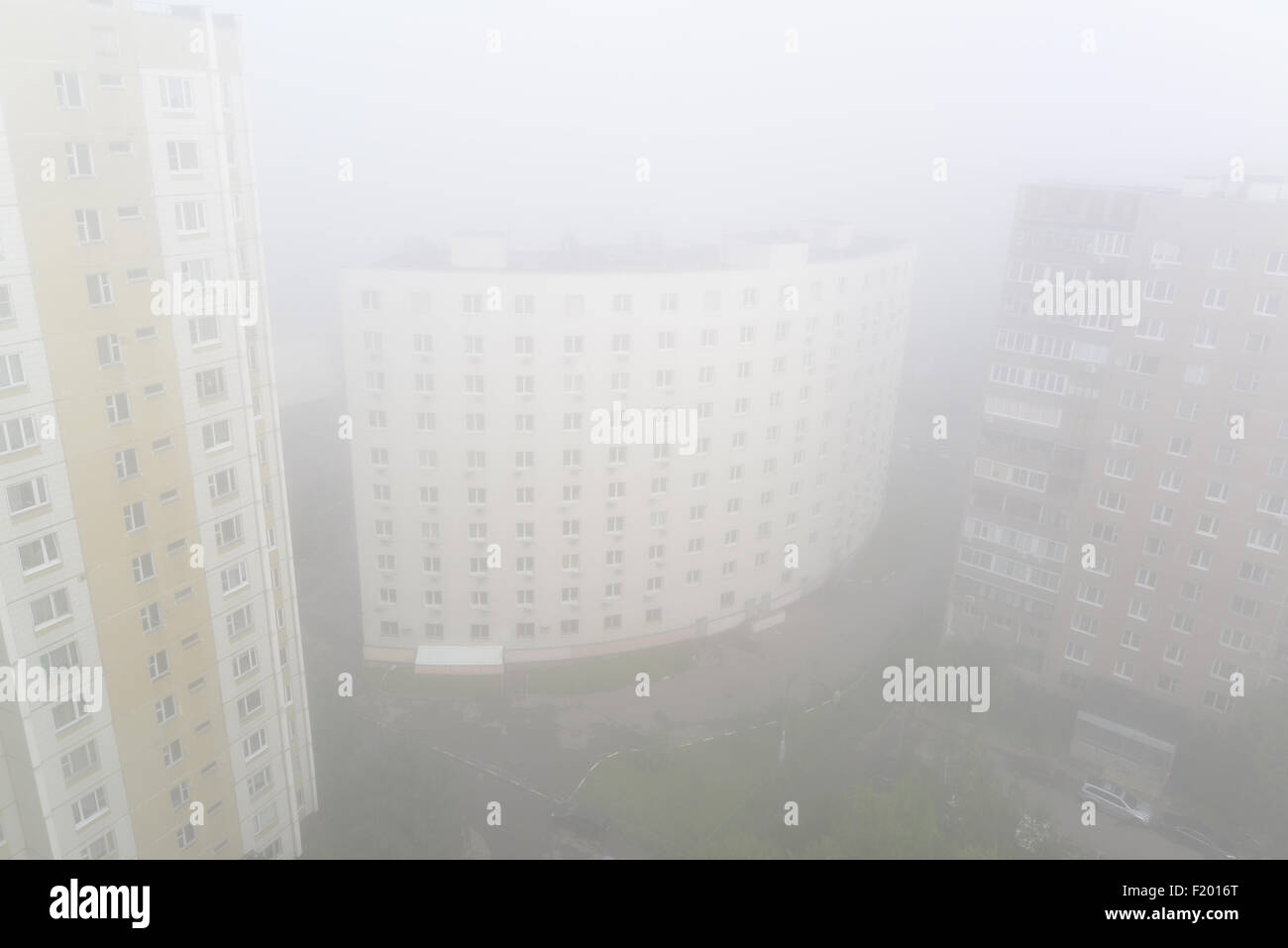 Foggy morning in Moscow, Russia Stock Photo - Alamy