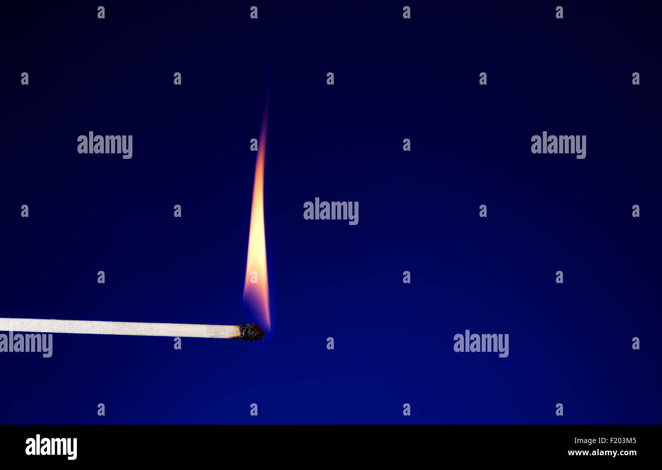 Matchstick flame hi-res stock photography and images - Alamy
