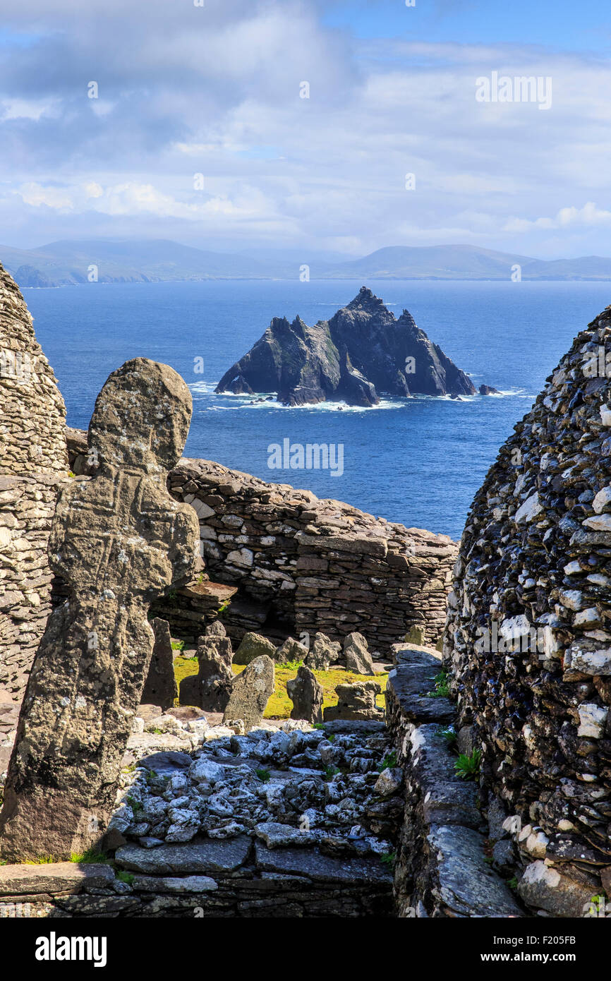 little skellig michael island ireland Stock Photo - Alamy