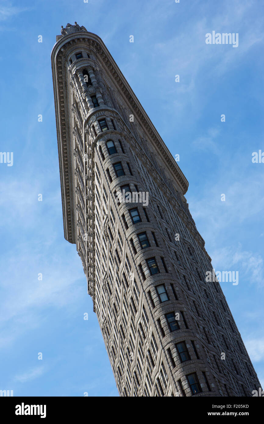 Tall thin building hi-res stock photography and images - Alamy