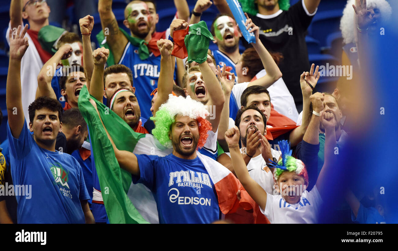 Berlin, Germany. 08th Sep, 2015. Italian fans cheer and sing during the ...