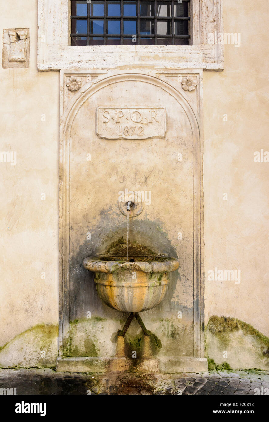 Nasoni fountain hi-res stock photography and images - Alamy