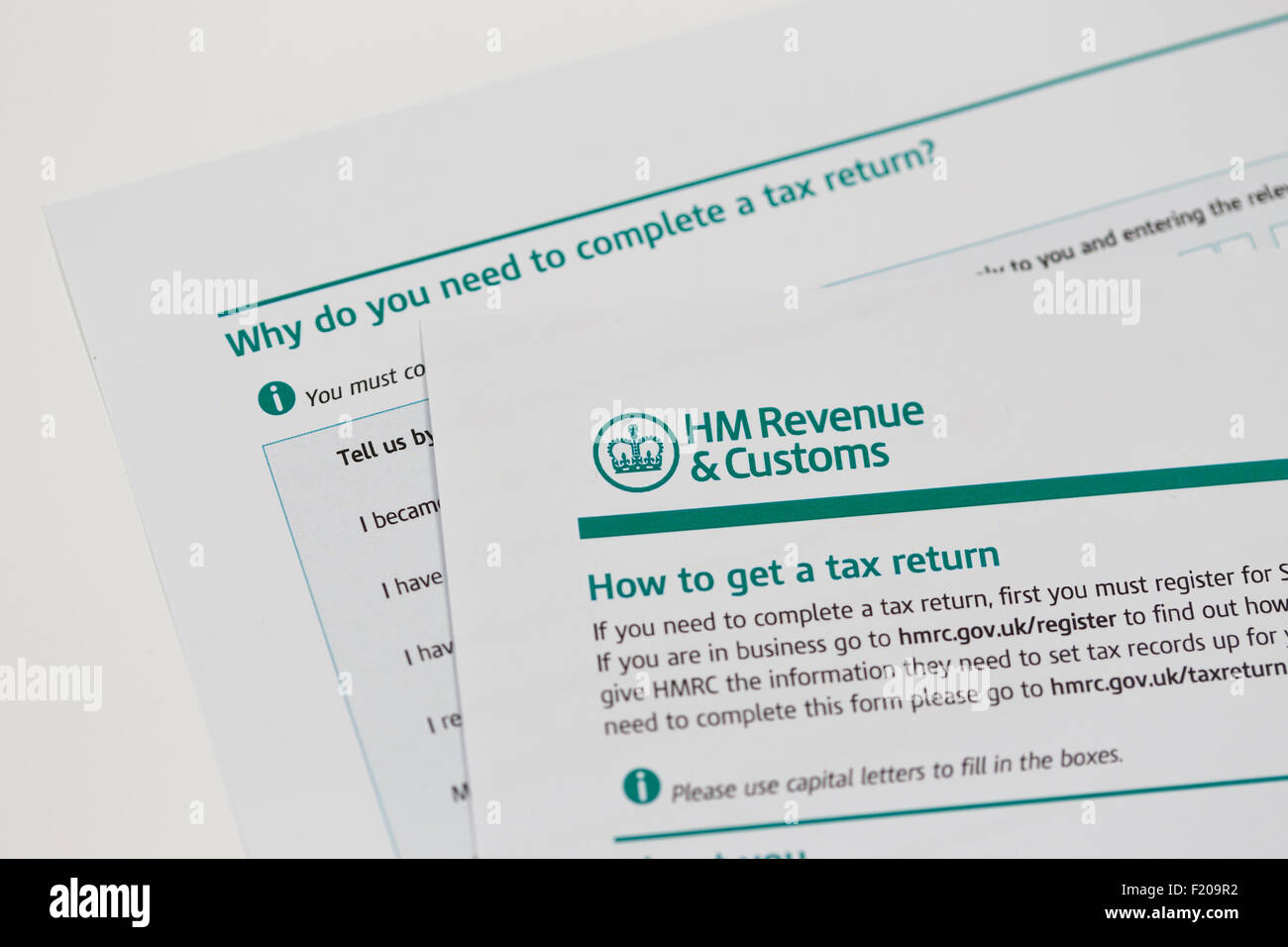 Complete tax return hi-res stock photography and images - Alamy