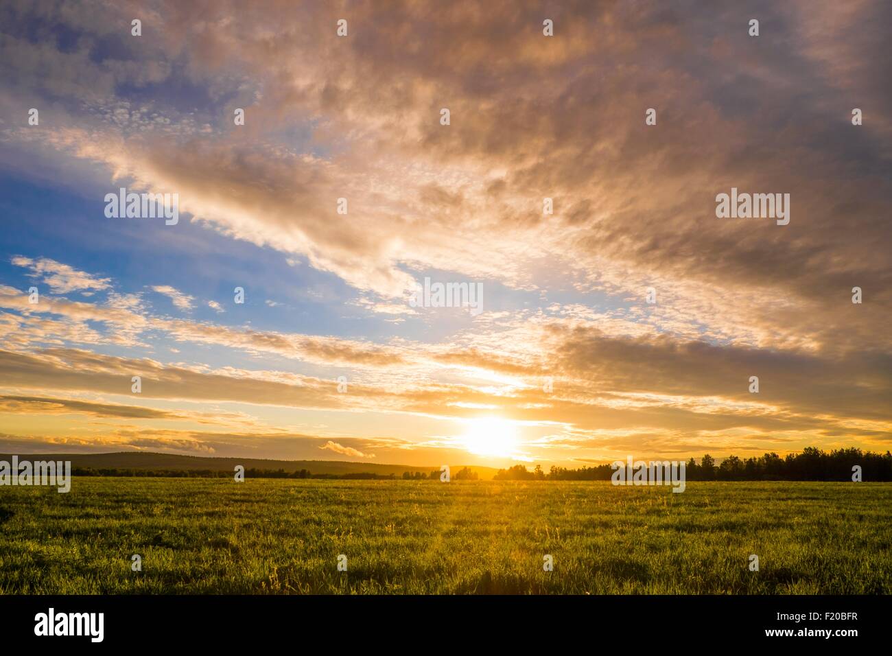 Dramatic rural scene hi-res stock photography and images - Alamy