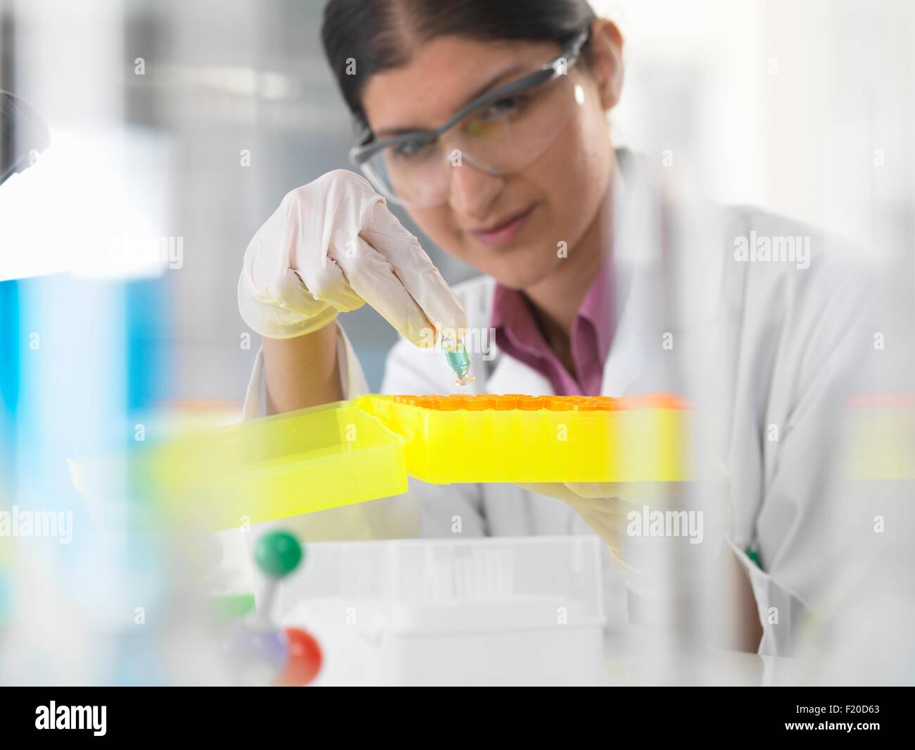 Pathology lab hi-res stock photography and images - Alamy