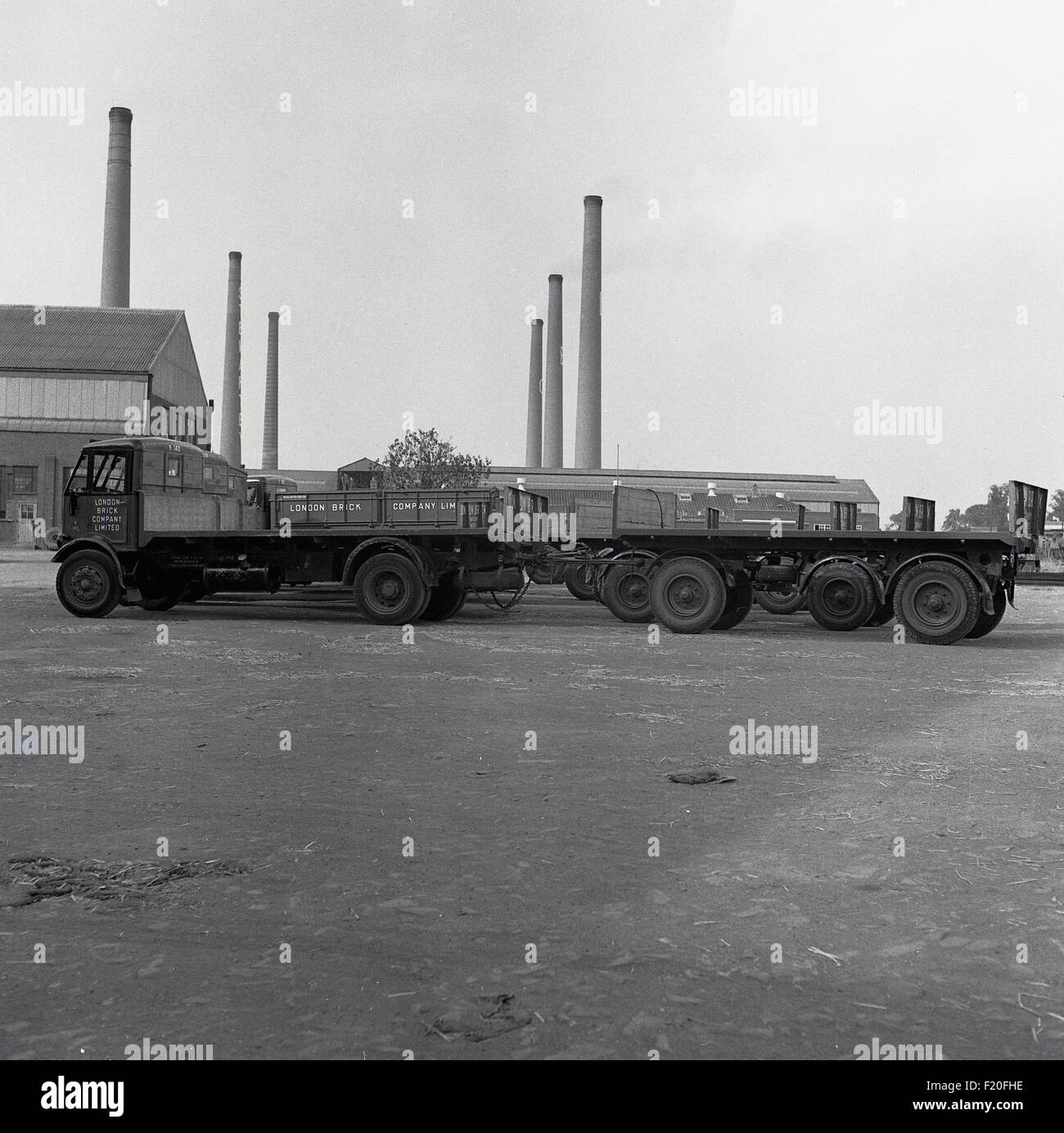 Hanson lorries hi-res stock photography and images - Alamy