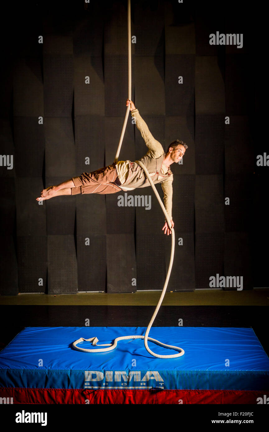 Acrobatic balance hi-res stock photography and images - Alamy