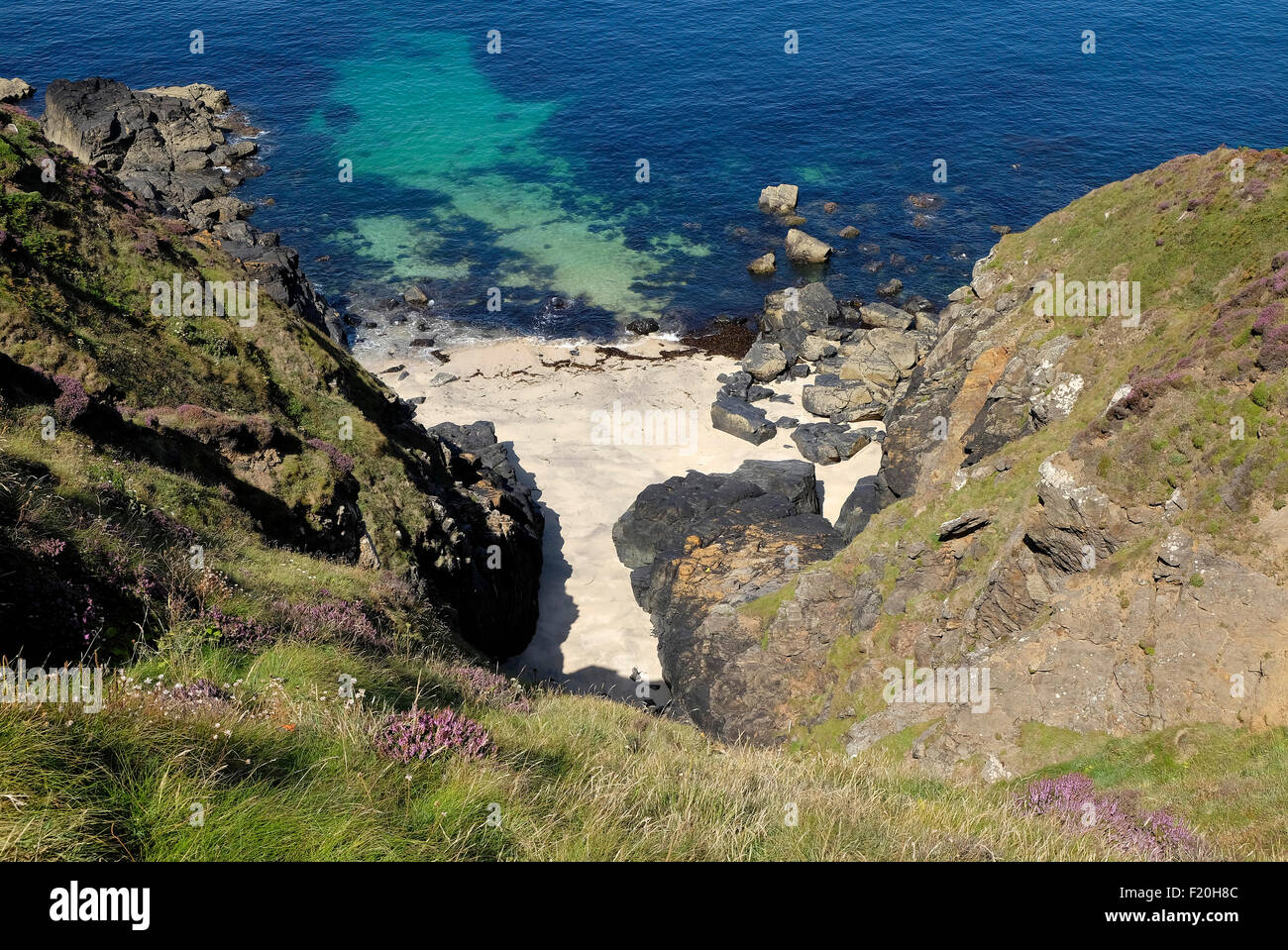 Pendeen cove cornwall hi-res stock photography and images - Alamy