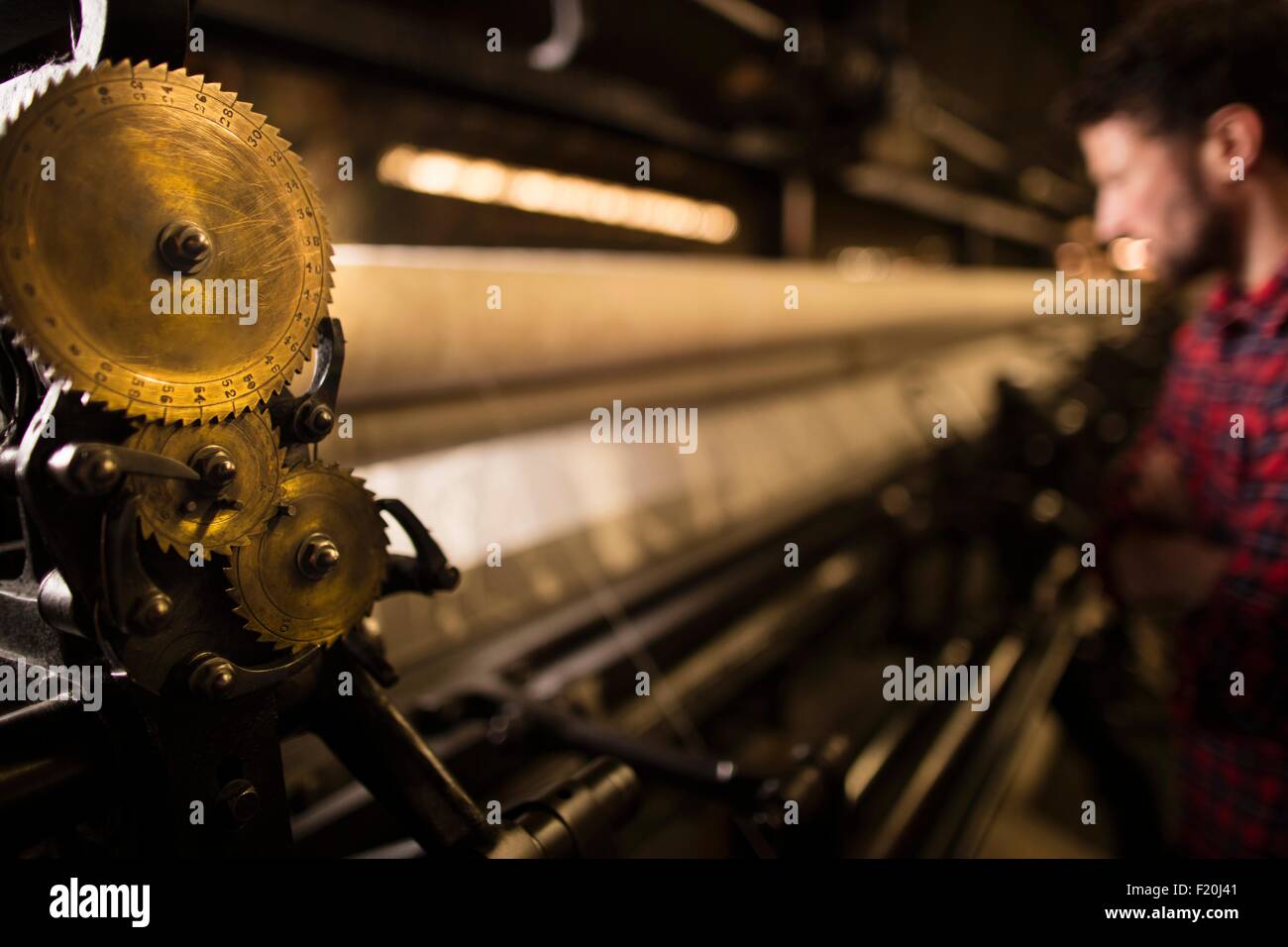 Weaving machi hi-res stock photography and images - Alamy