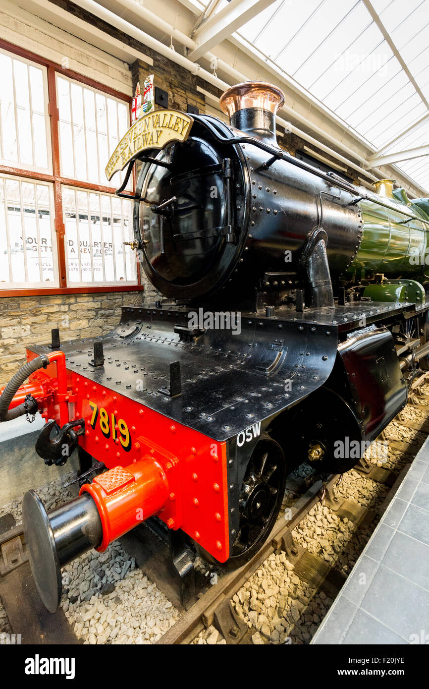 Manor class hi-res stock photography and images - Alamy