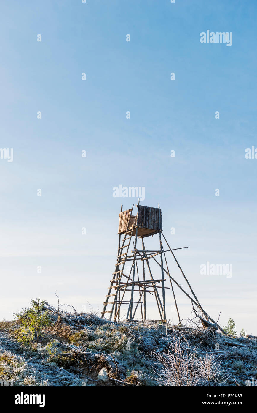 Hunting platform hi-res stock photography and images - Alamy
