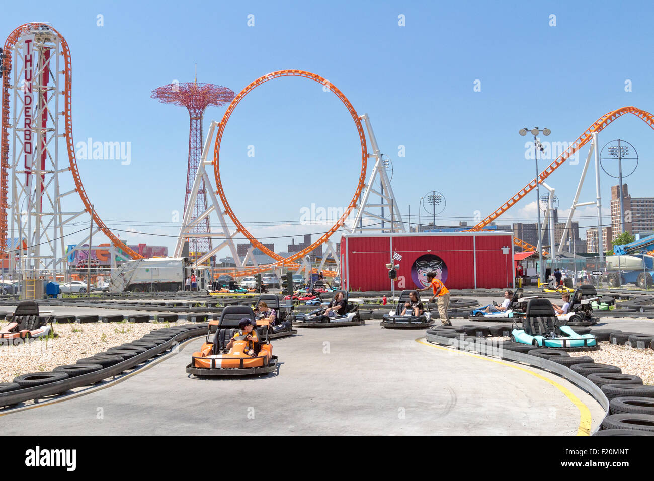 People having fun at Coney Island, Brooklyn, New York Stock Photo - Alamy