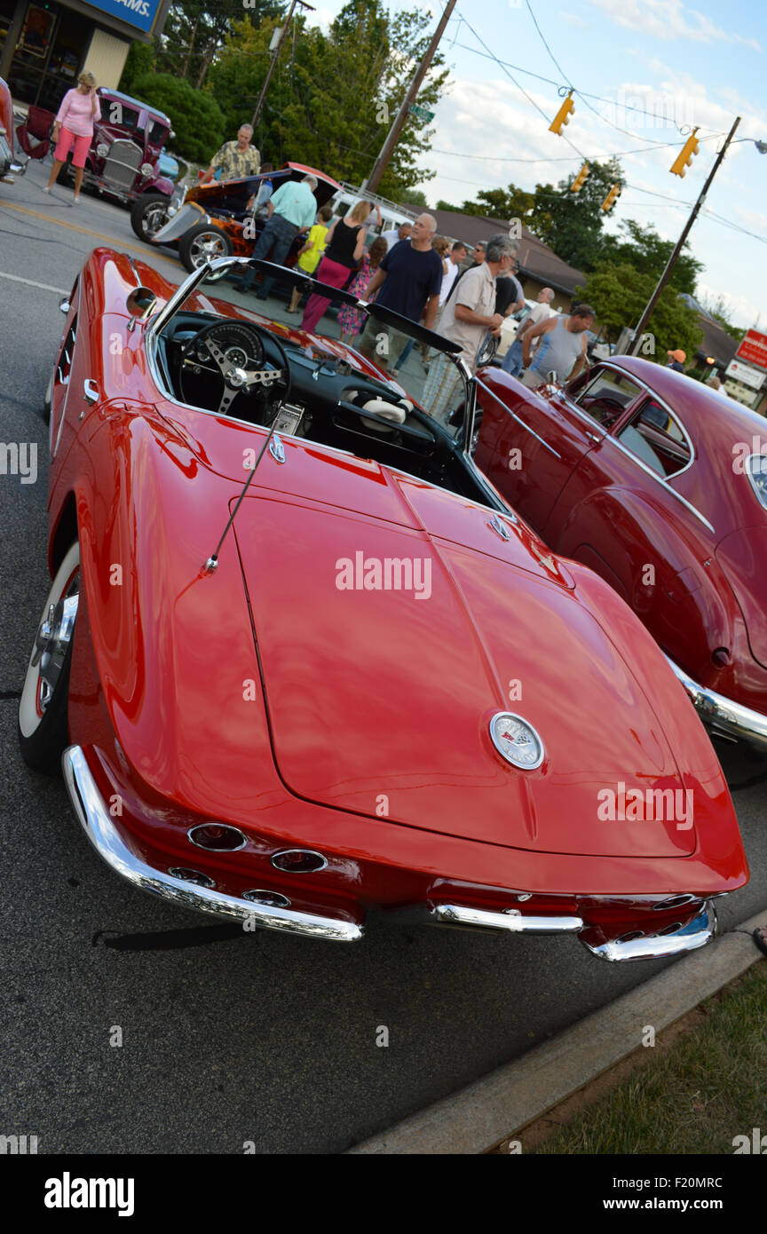 A 1962 Chevrolet Corvette Convertible Stock Photo - Alamy