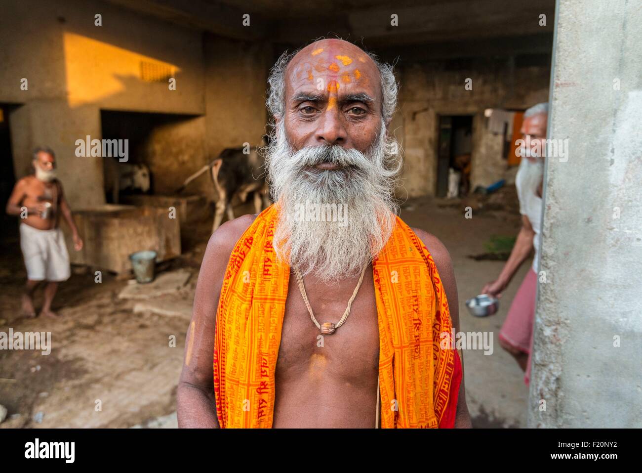 Sadhus in india hi-res stock photography and images - Alamy