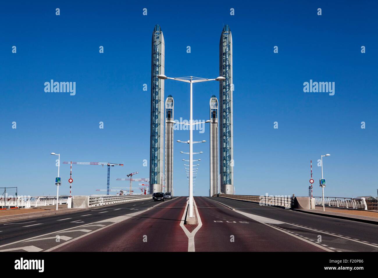 Charles lavigne hi-res stock photography and images - Alamy