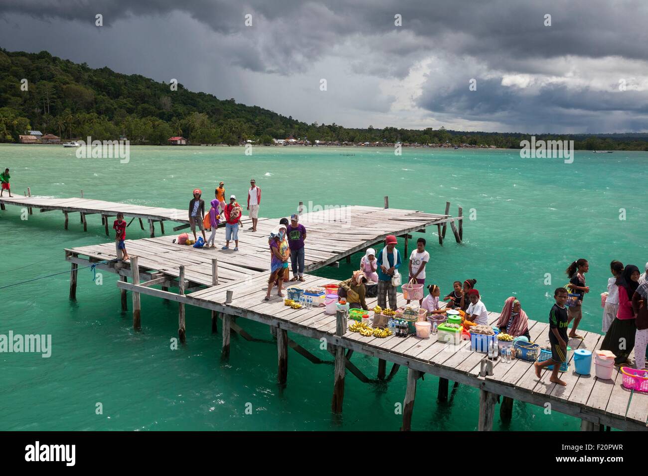 Maluku people hi-res stock photography and images - Alamy