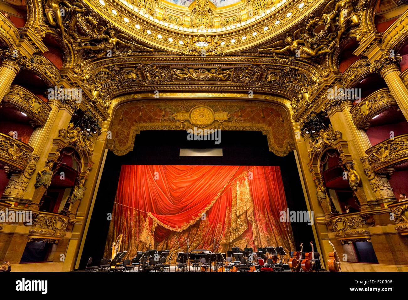 France, Paris, the Garnier Opera, the great hall Stock Photo - Alamy