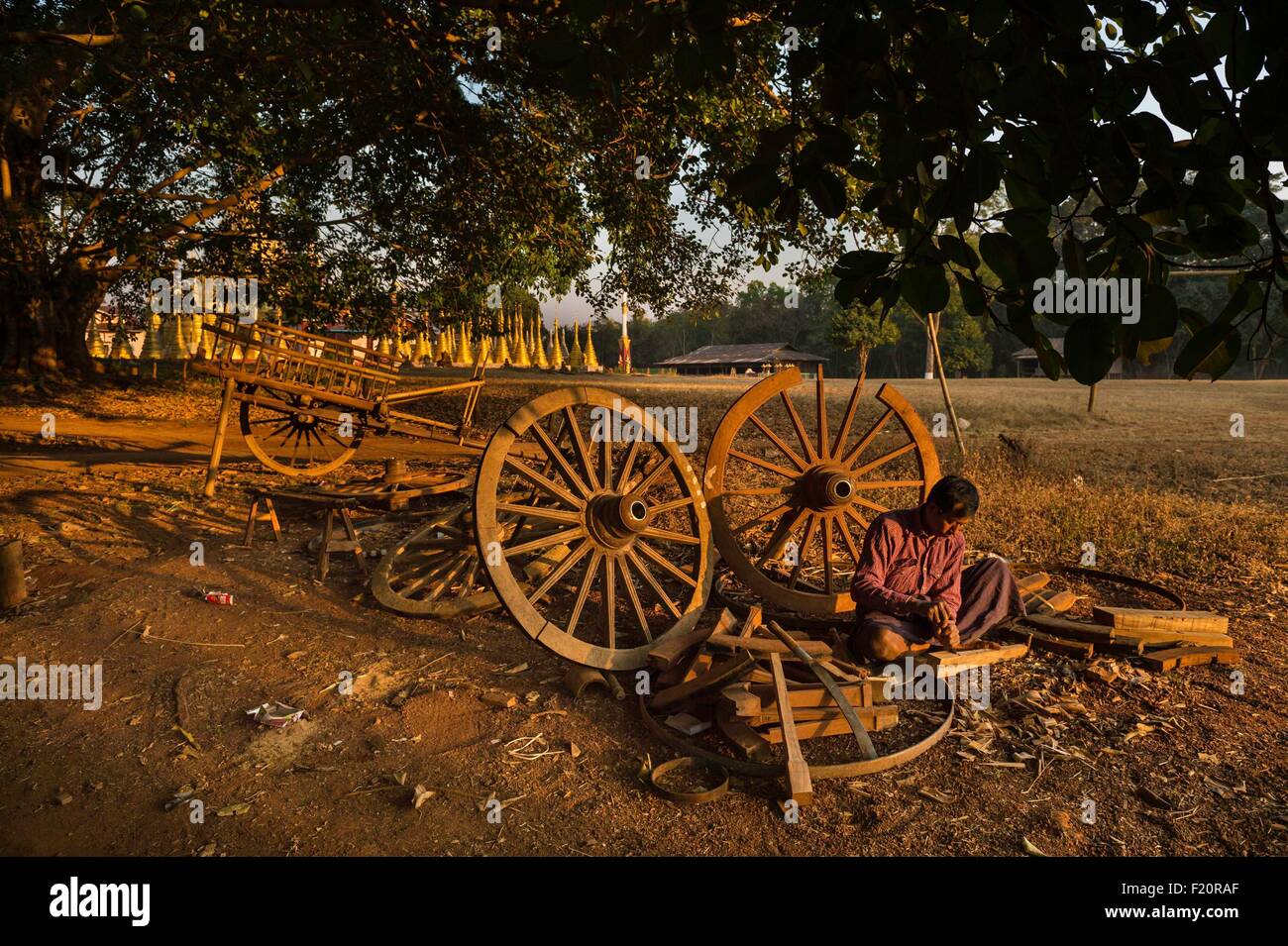 Myanmar (Burma), Shan state, Pa'O Tribe, Hamsu, Maha Myatmuni pagoda, U ...