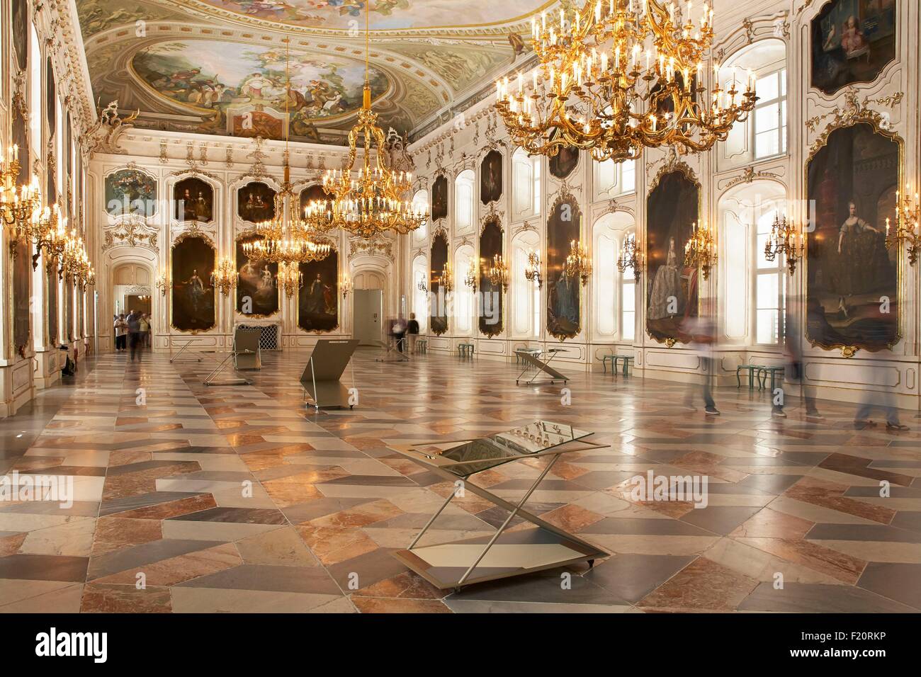 Hall of giants hi-res stock photography and images - Alamy