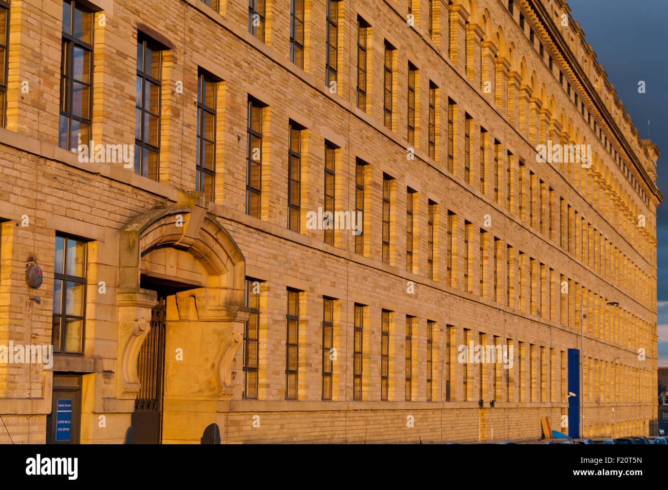 Victorian mill hi-res stock photography and images - Alamy