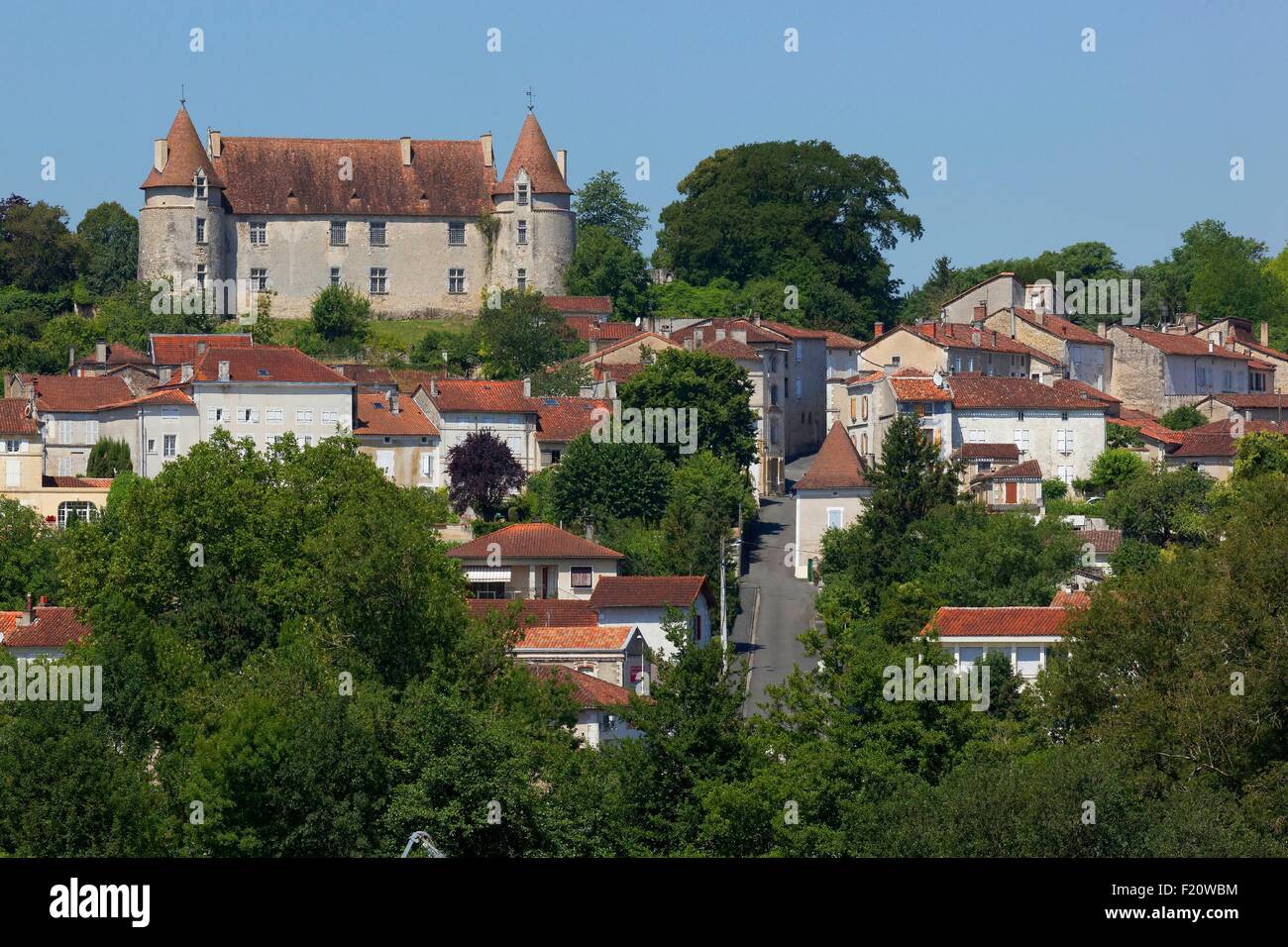 Montmoreau saint cybard hi-res stock photography and images - Alamy