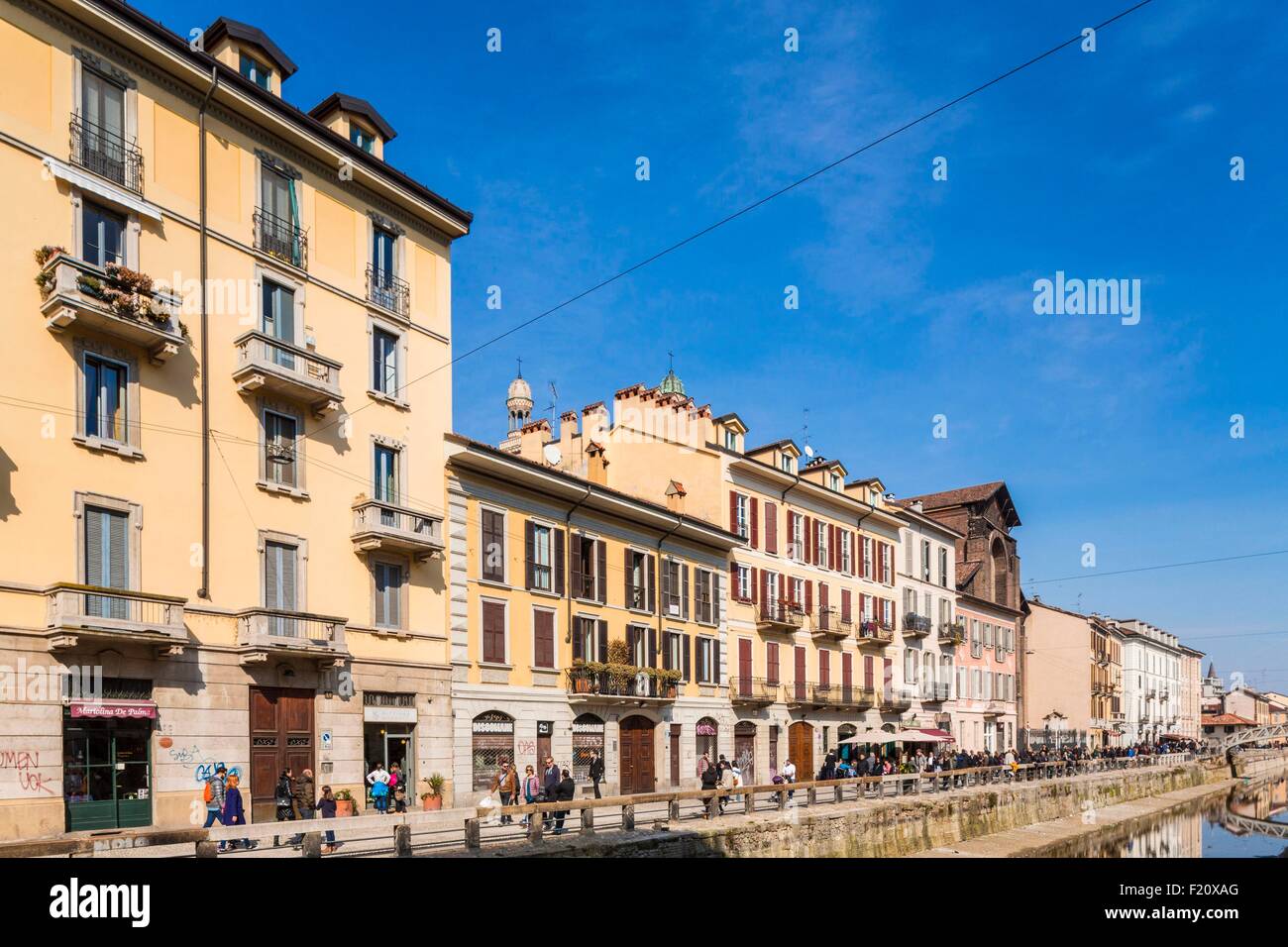 Alzaia naviglio hi-res stock photography and images - Alamy