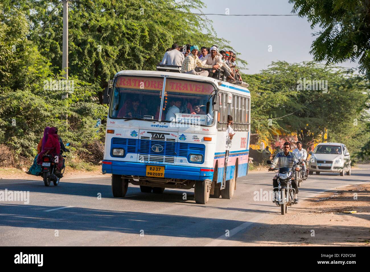 Rajasthan bus hi-res stock photography and images - Alamy