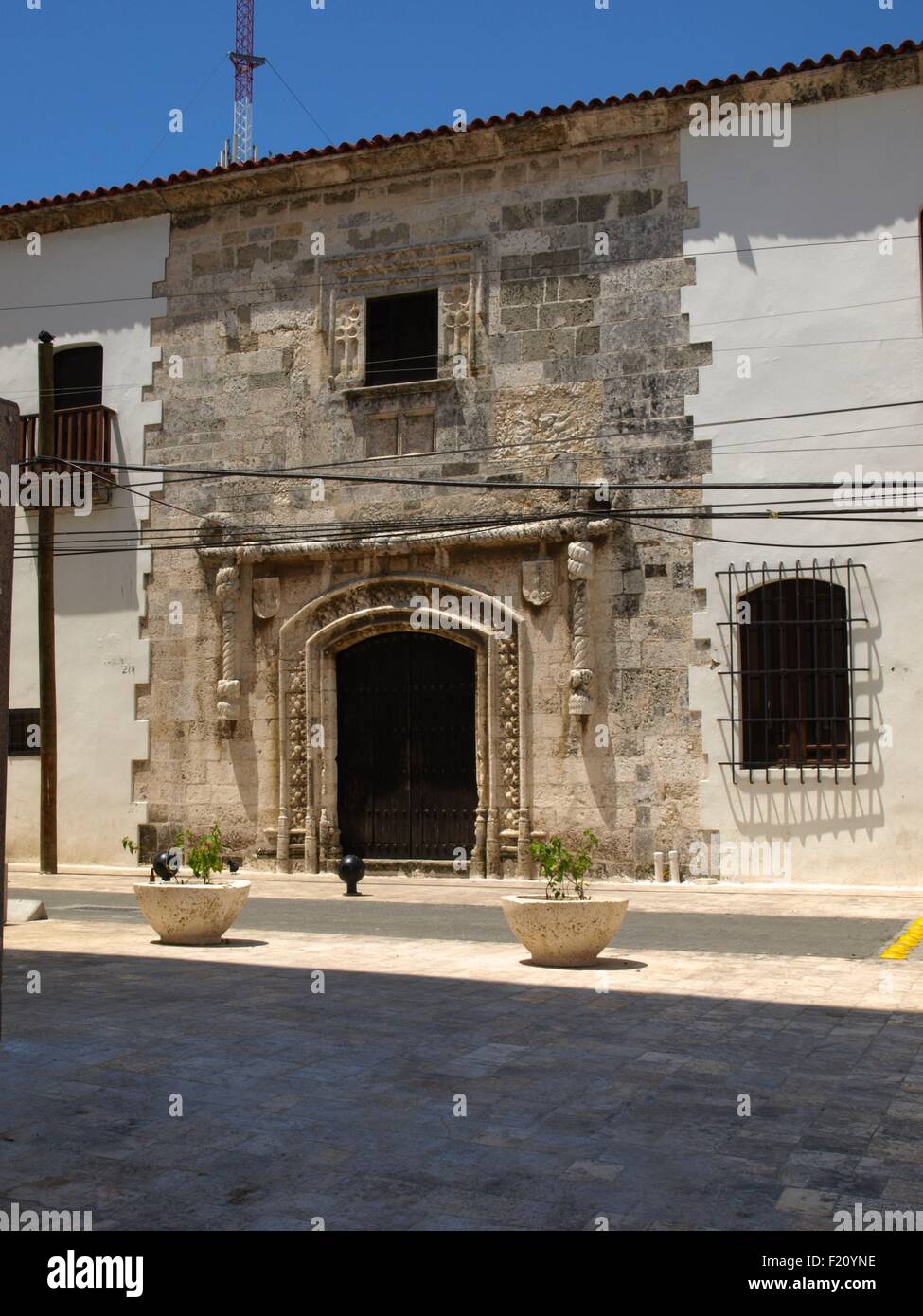 Facade of an historic building in the Colonial Zone of Santo Domingo ...