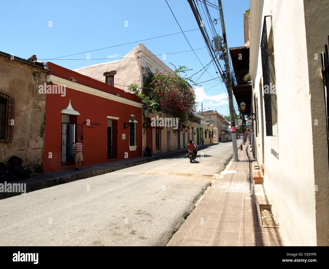 A street in the Colonial Zone of Santo Domingo Stock Photo - Alamy