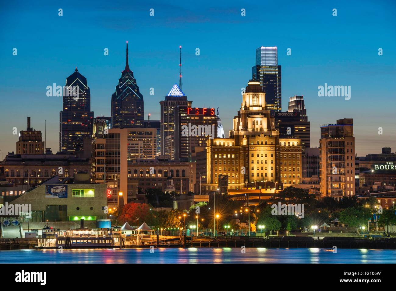 United States, Pennsylvania, Philadelphia, cityview and Schuykill River ...