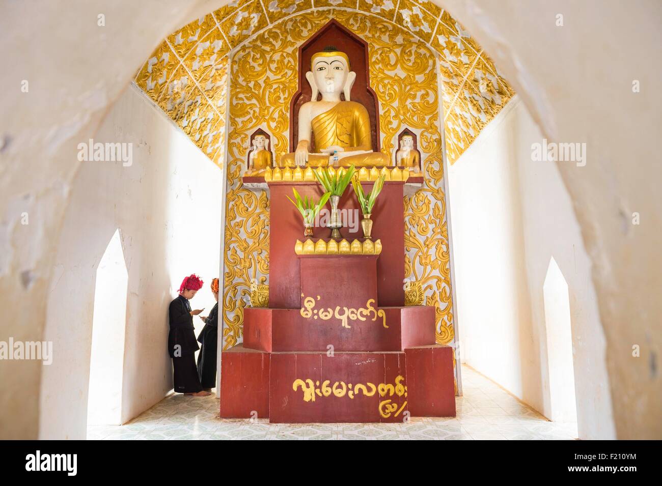 Myanmar (Burma), Shan state, Pao's tribe, Kakku's pagoda, two young Pa ...