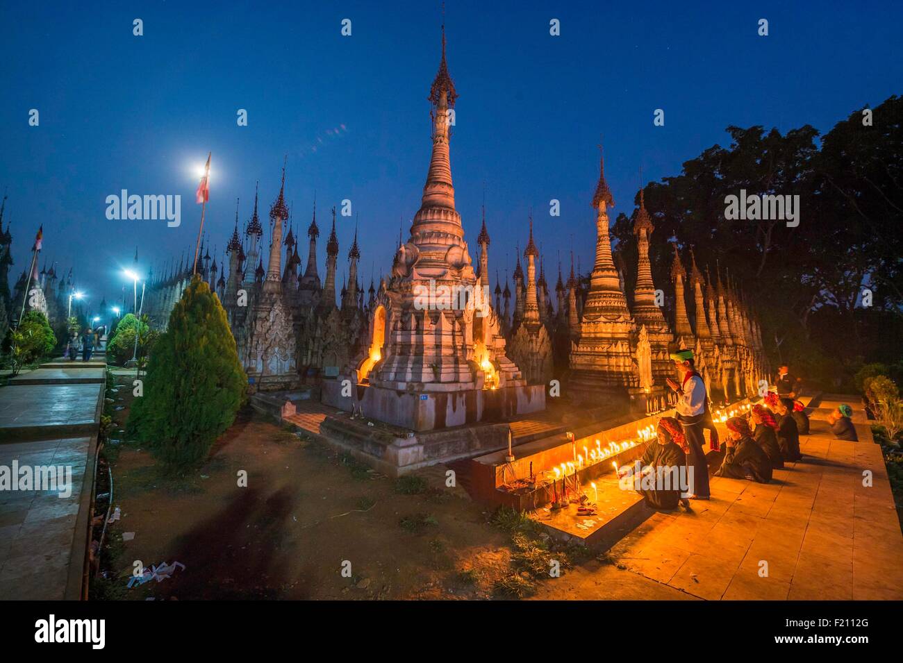 Myanmar (Burma), Shan state, Pao's tribe, Kakku, pilgrims praying ...