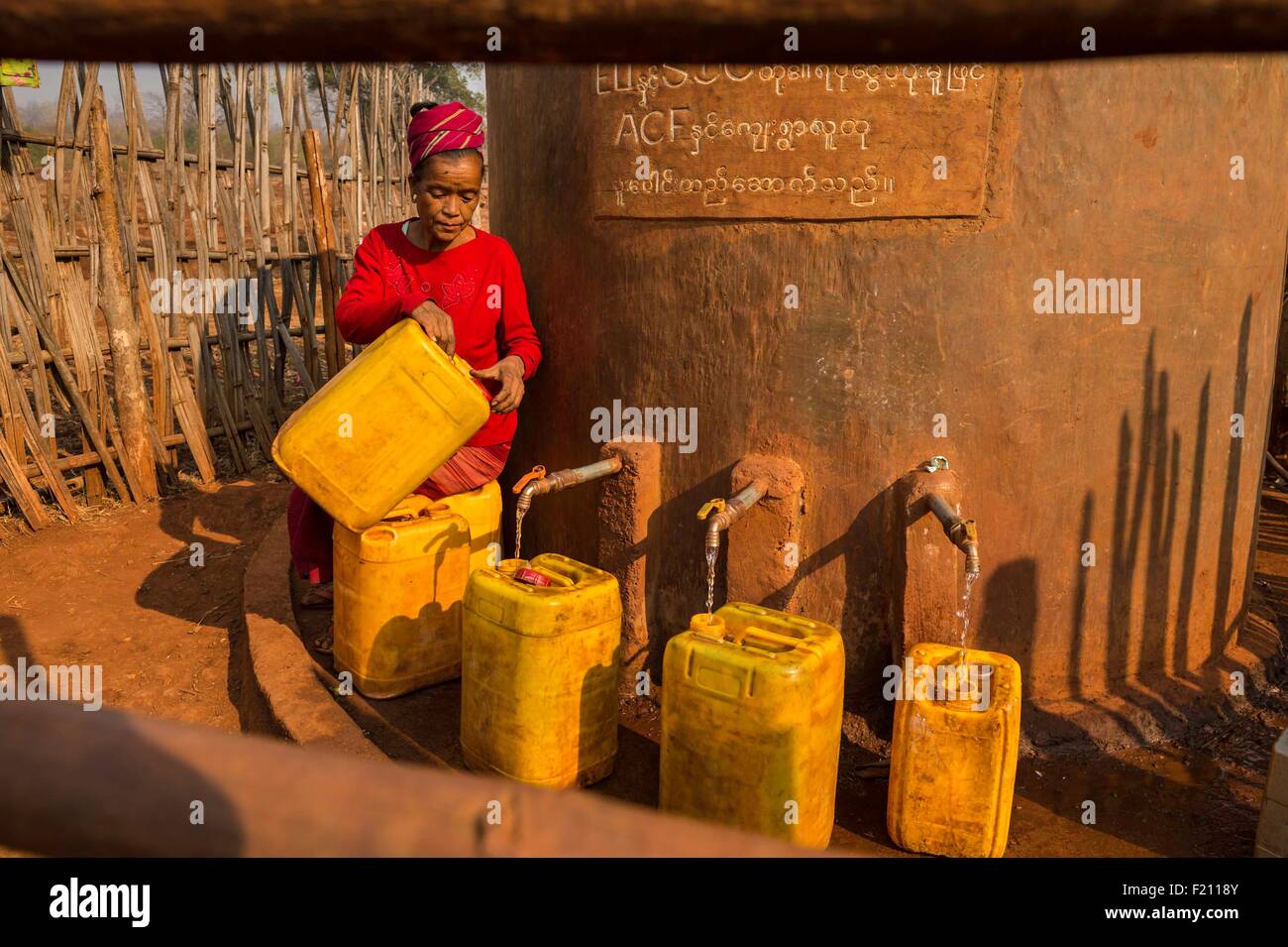 Burma tank hi-res stock photography and images - Alamy