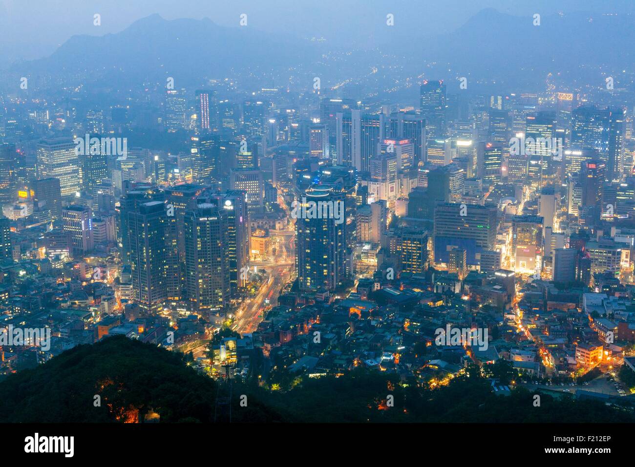 South Korea, Seoul, view from the Mount Namsan on Western Namsan Park ...