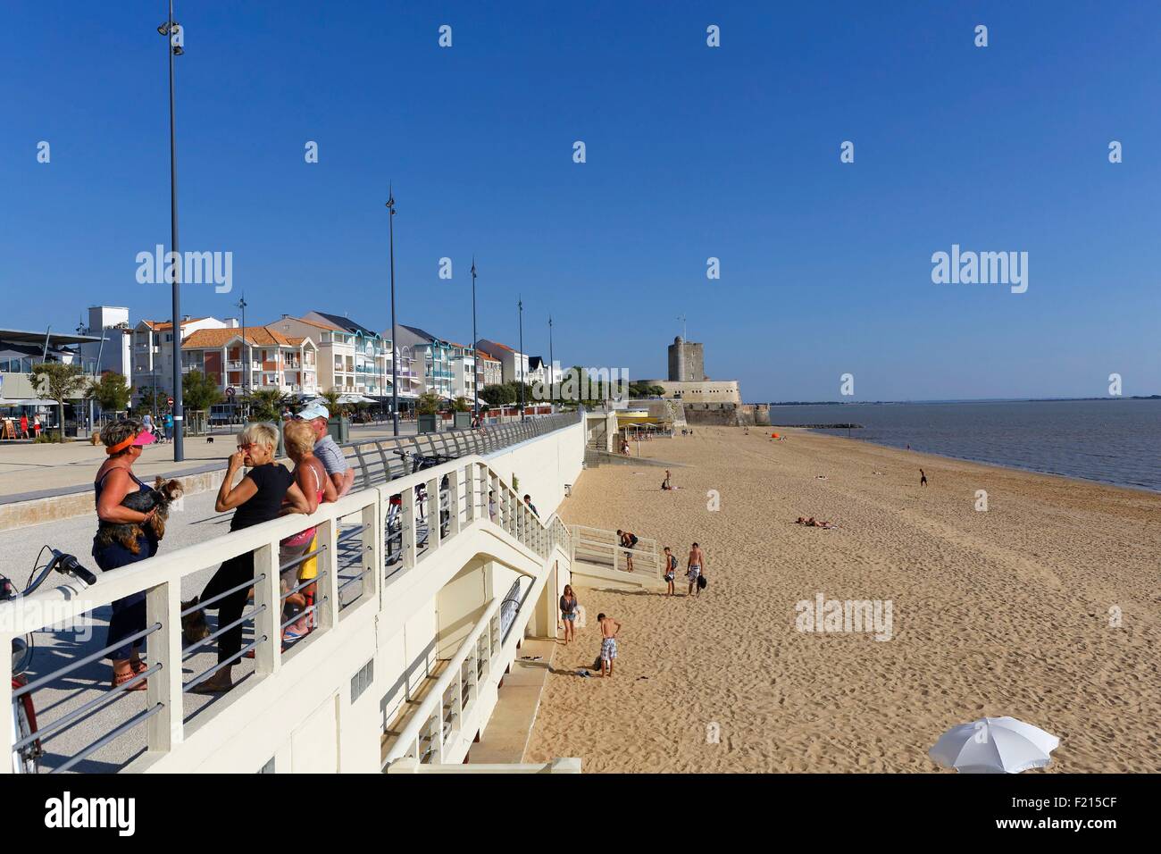 France, Charente Maritime, Fouras, Great beach with Fouras Fort in ...