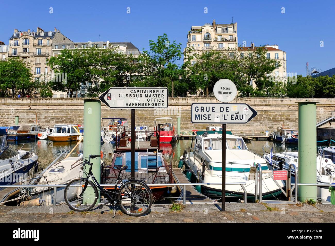 France, Paris, Bastille district, the port of Arsenal Stock Photo - Alamy