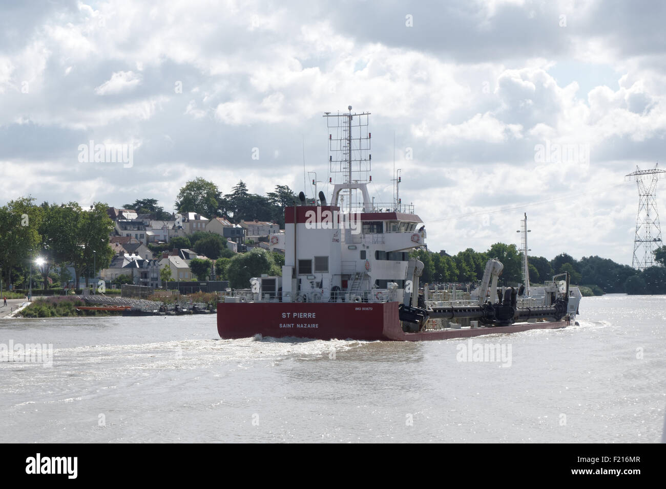 Ferry boats hi-res stock photography and images - Alamy
