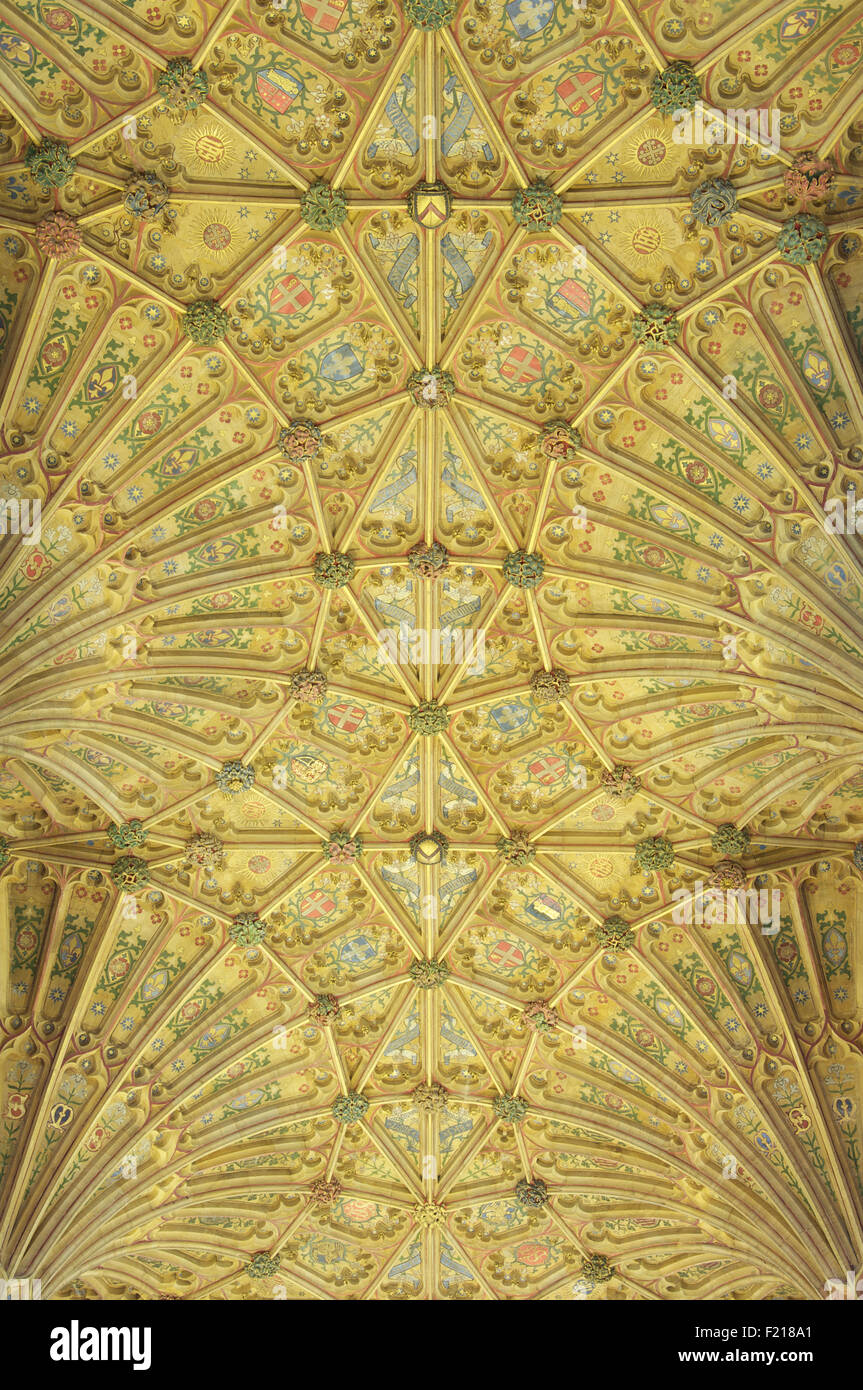 Painted ribbed vaulted ceiling hi-res stock photography and images - Alamy