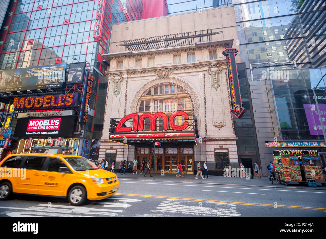 Amc theatre movies cinema hi-res stock photography and images - Alamy