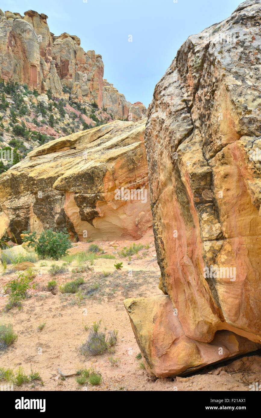 Canyon walls along Burr Trail Road (Boulder-Notom Road) in Grand ...