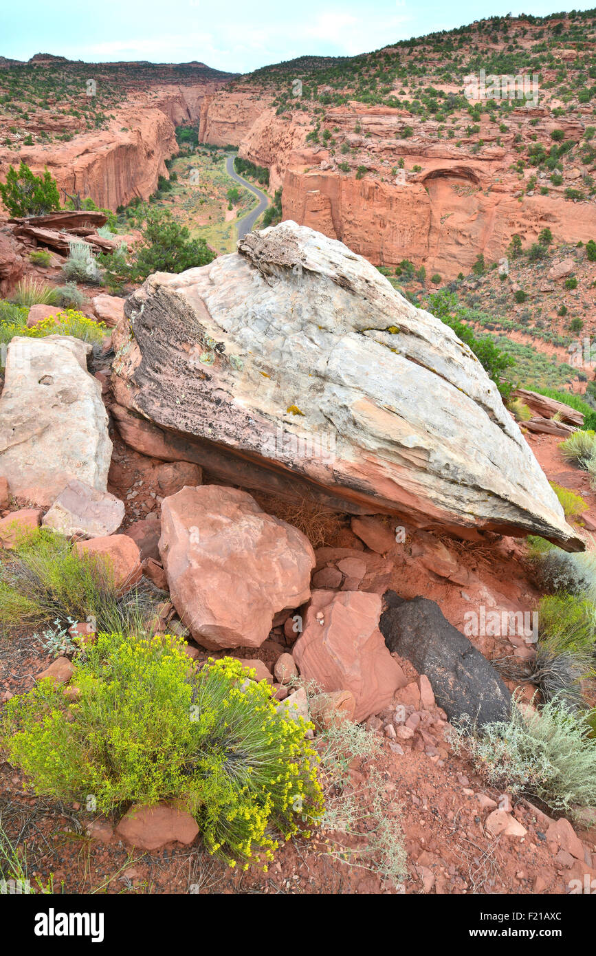 Canyon walls along Burr Trail Road (Boulder-Notom Road) in Grand ...