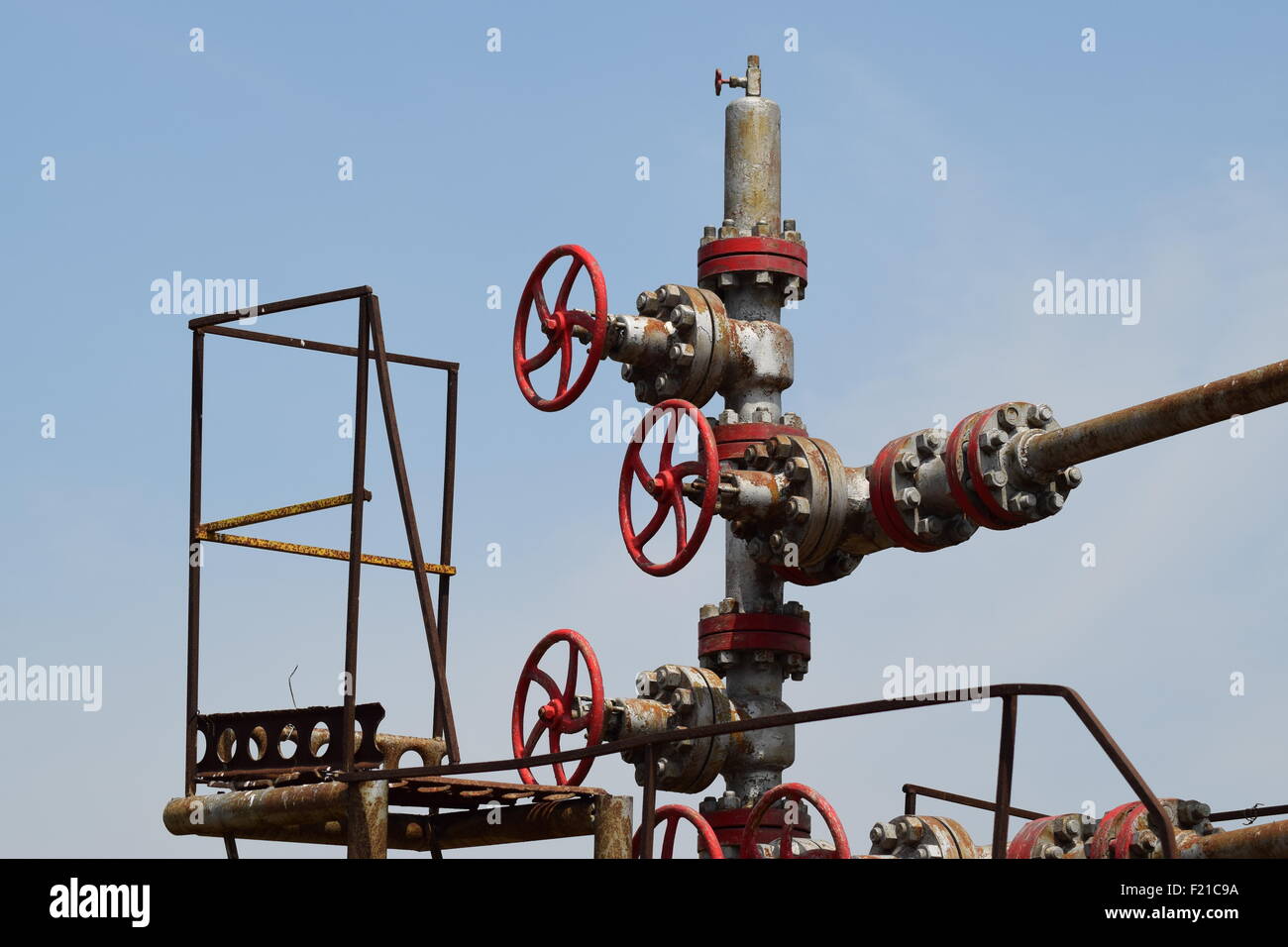 Oil well. The equipment and technologies on oil fields Stock Photo - Alamy