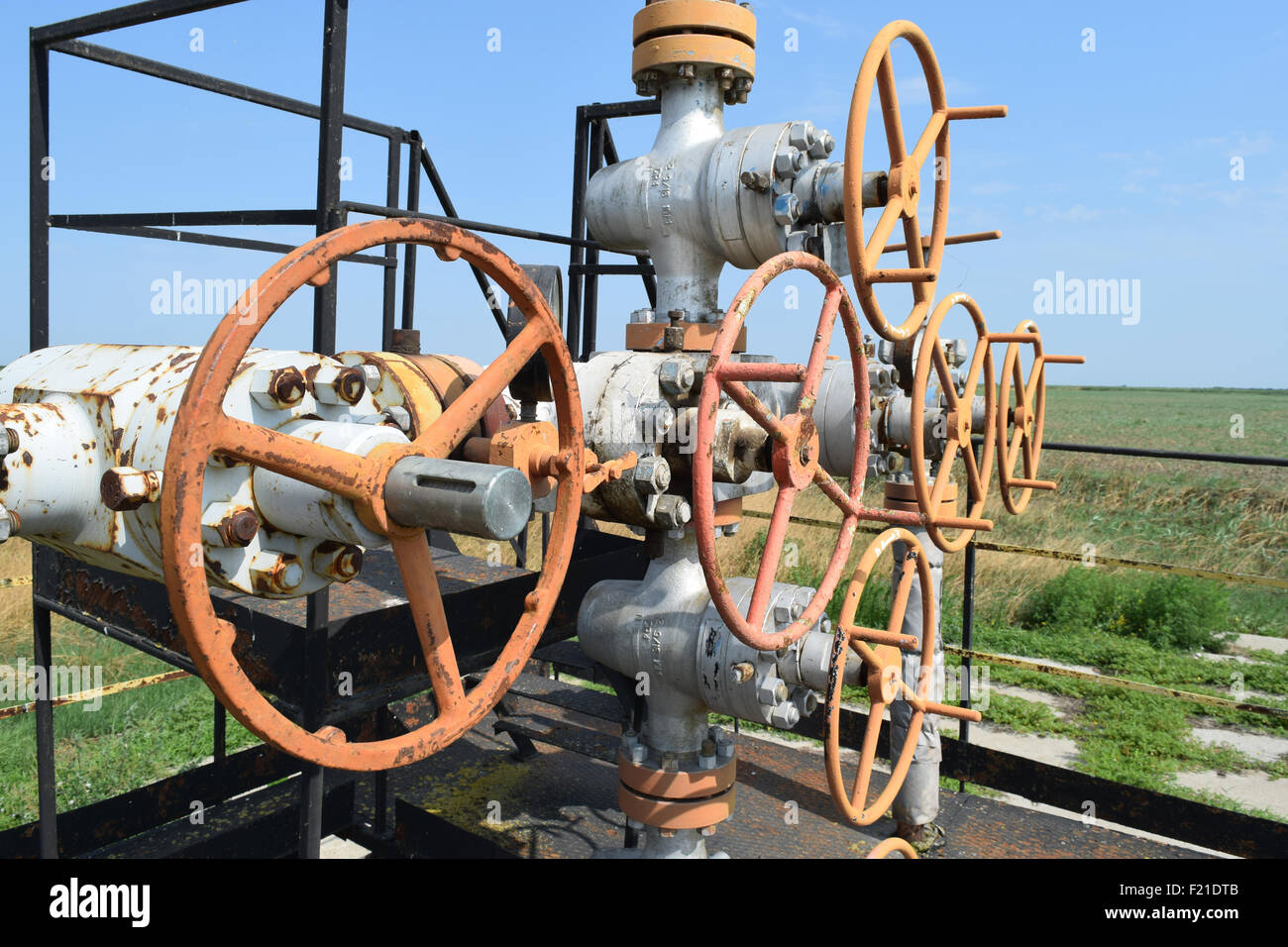 Oil well. The equipment and technologies on oil fields Stock Photo - Alamy